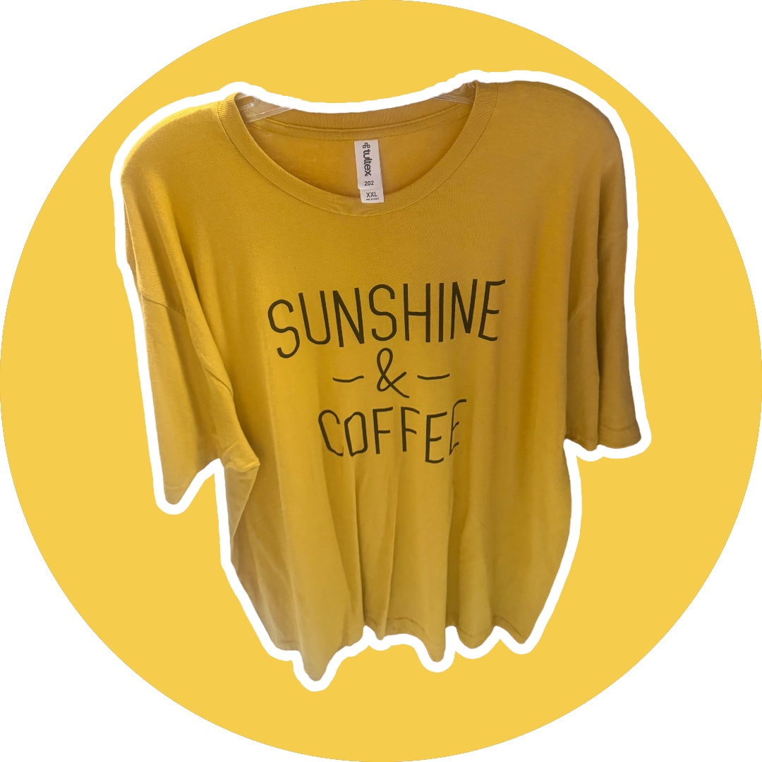 🌞 & ☕ TEE – CHIC & CHAP GIDDUP